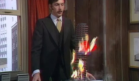 モンティ・パイソン 人気スケッチ「Architects Sketch (建築家スケッチ）」をオフィシャル公開 - amass